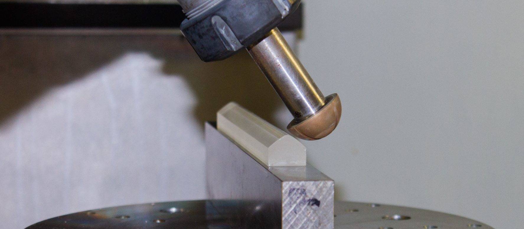 Aspheric Cylindrical Lens Manufacturing Technology